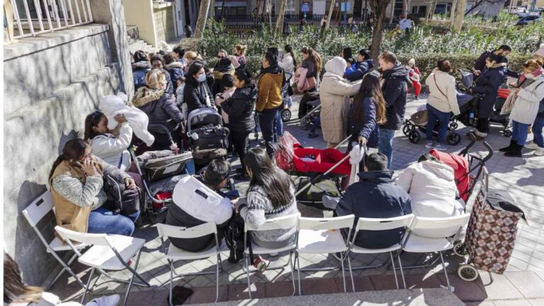 Los nacidos entre 1961 y el 2000 puede pedir la renovación por otros 24 ...